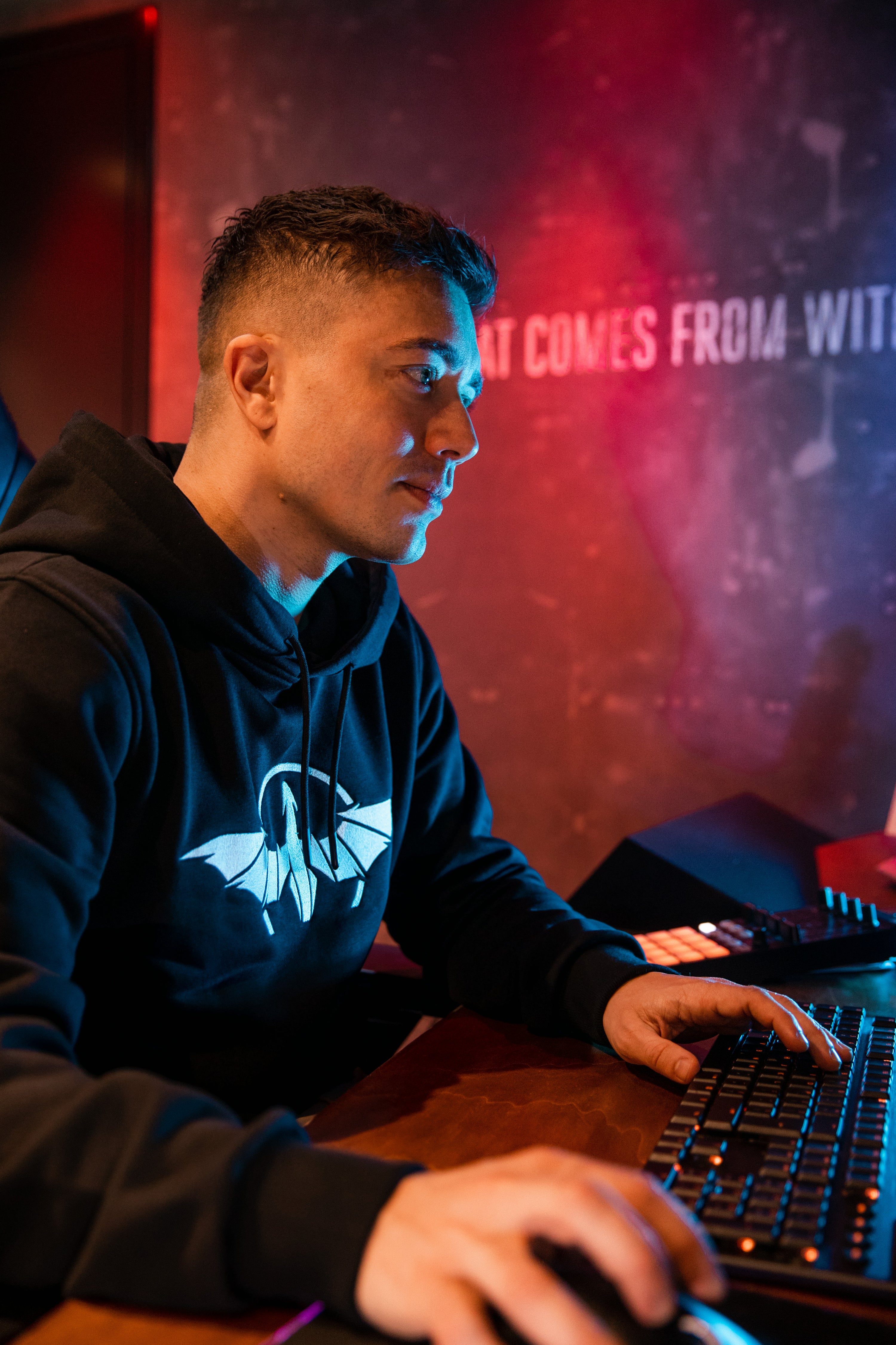 Headhunterz Official Store – Headhunterz Store